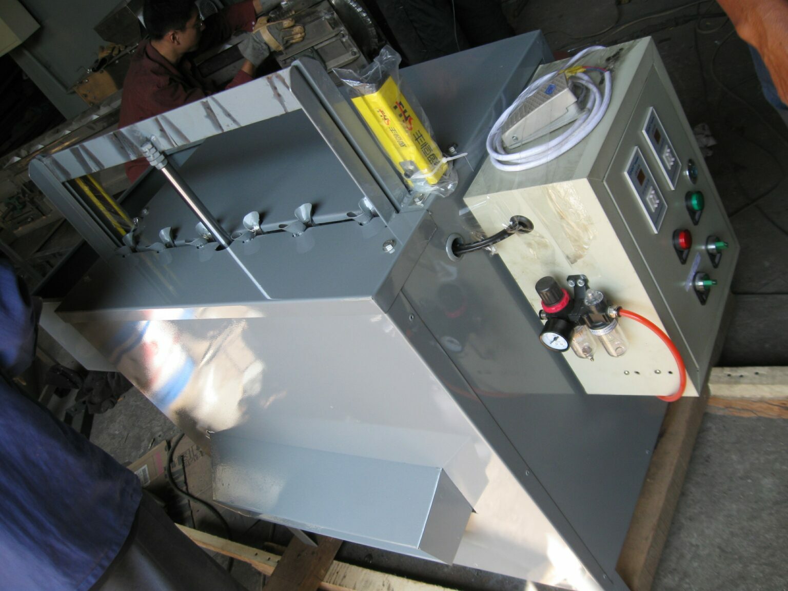 Automatic Cashew Nut Shelling Machine for Cutting Kaju Automatic Cashew Nut Shelling Machine for Cutting Kaju